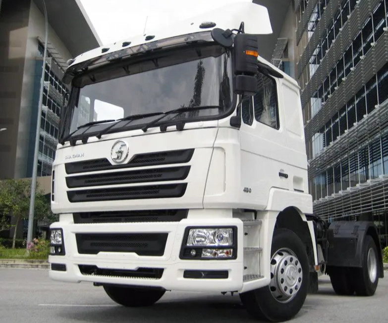 SHACMAN F3000 Tractor Truck 4x2 400HP EuroII White Shacman Tractor Head