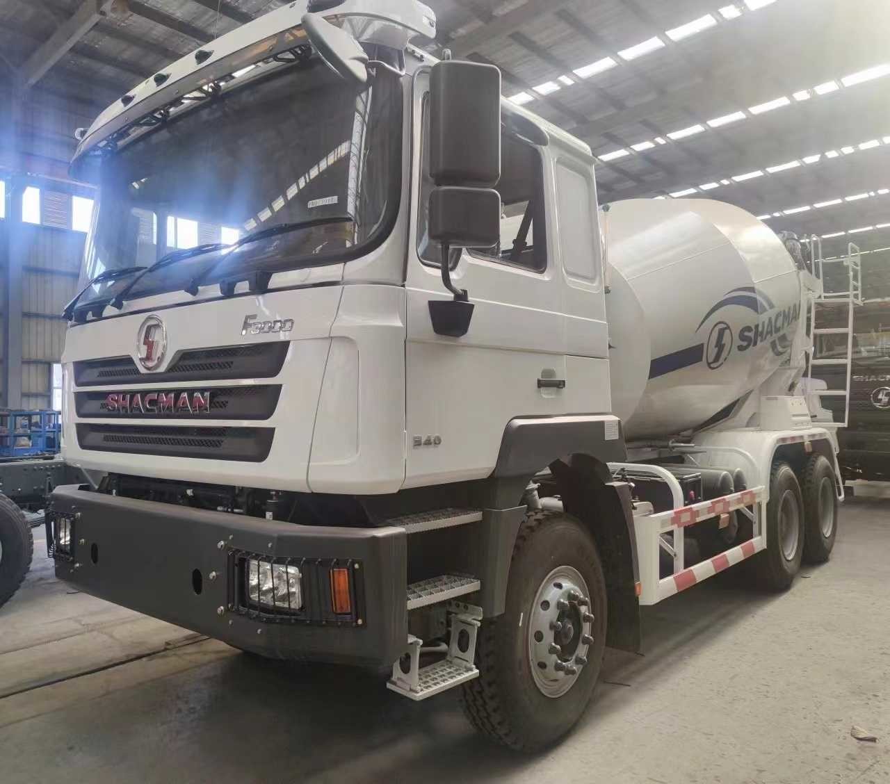 F3000 Concrete Transport Truck 8x4 375hp Shacman Mixer EuroV White