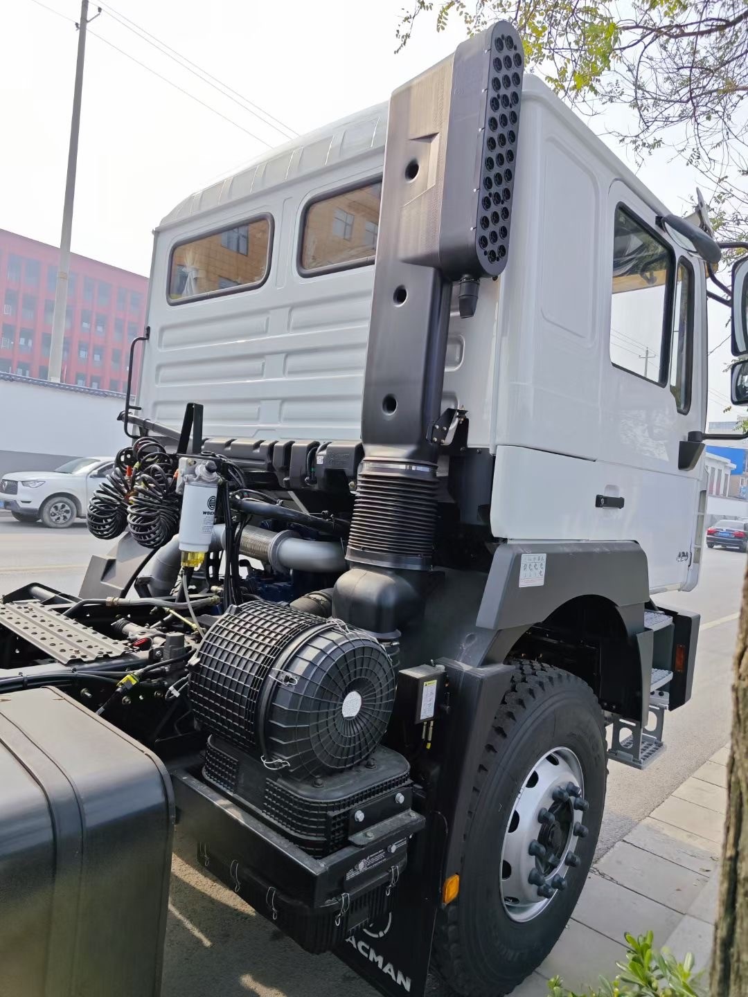 SHACMAN F3000 6X4 WEICHAI Engine 420HP Tractor Truck Load Capacity 41 - 50T
