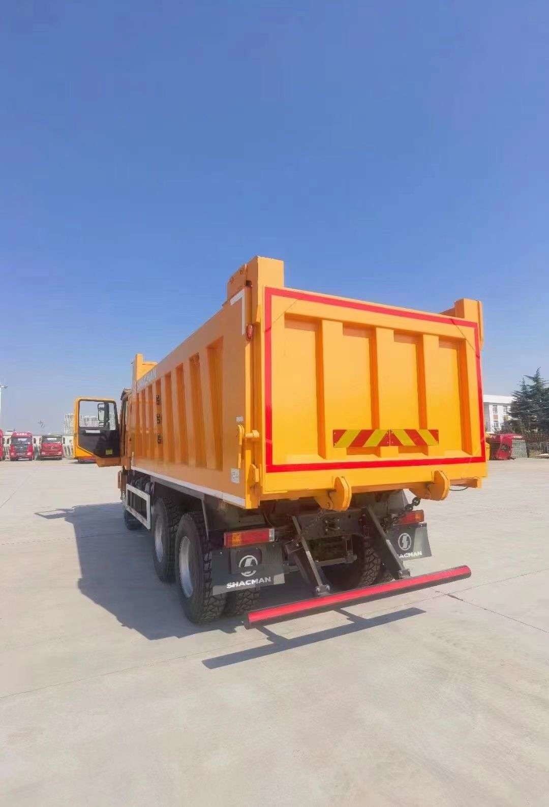 CUMMINS Diesel Engine SHACMAN Heavy Dump Truck 25 Tons Payload X3000 6x4 420 EuroIII