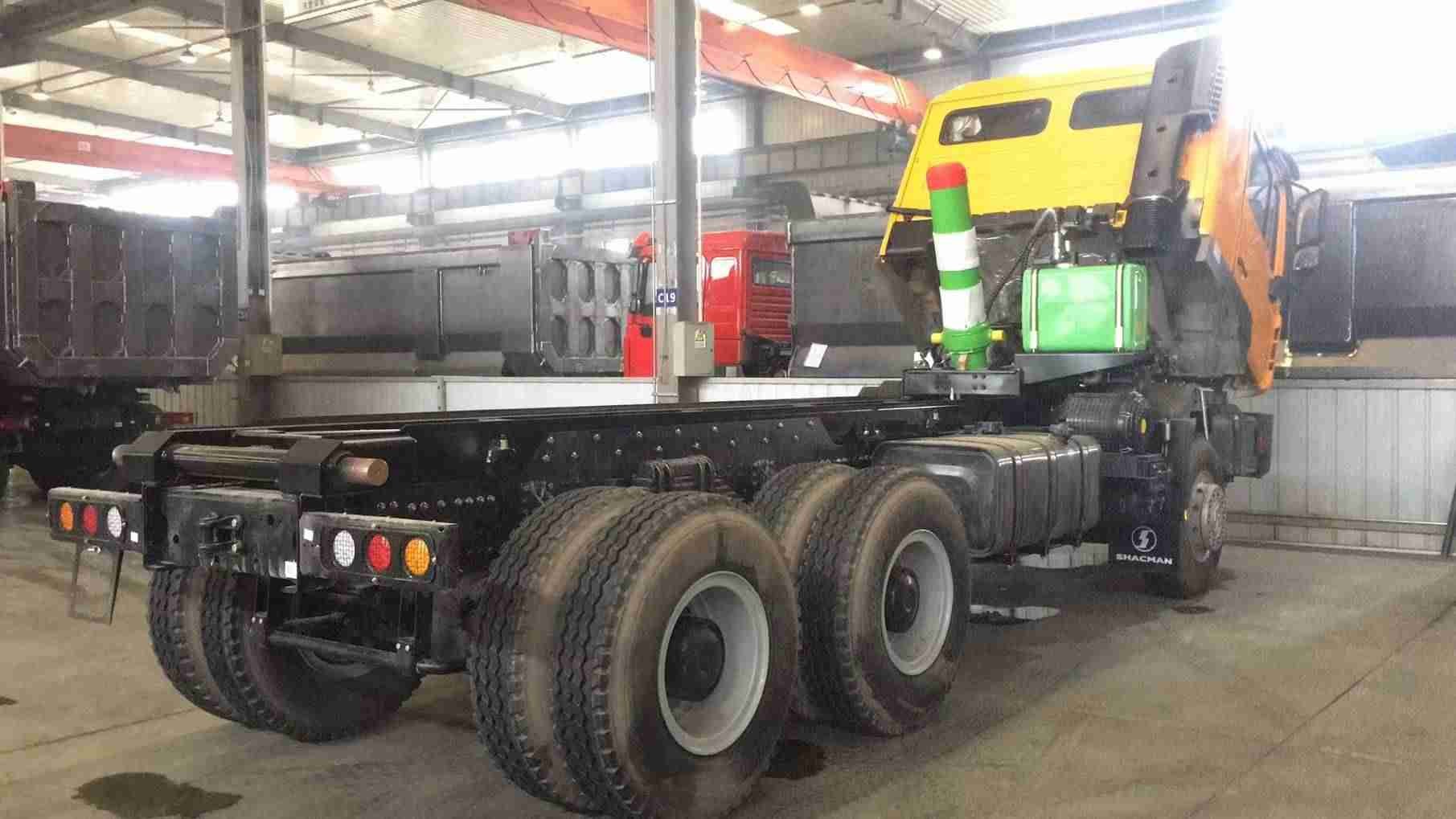 CUMMINS Diesel Engine SHACMAN Heavy Dump Truck 25 Tons Payload X3000 6x4 420 EuroIII